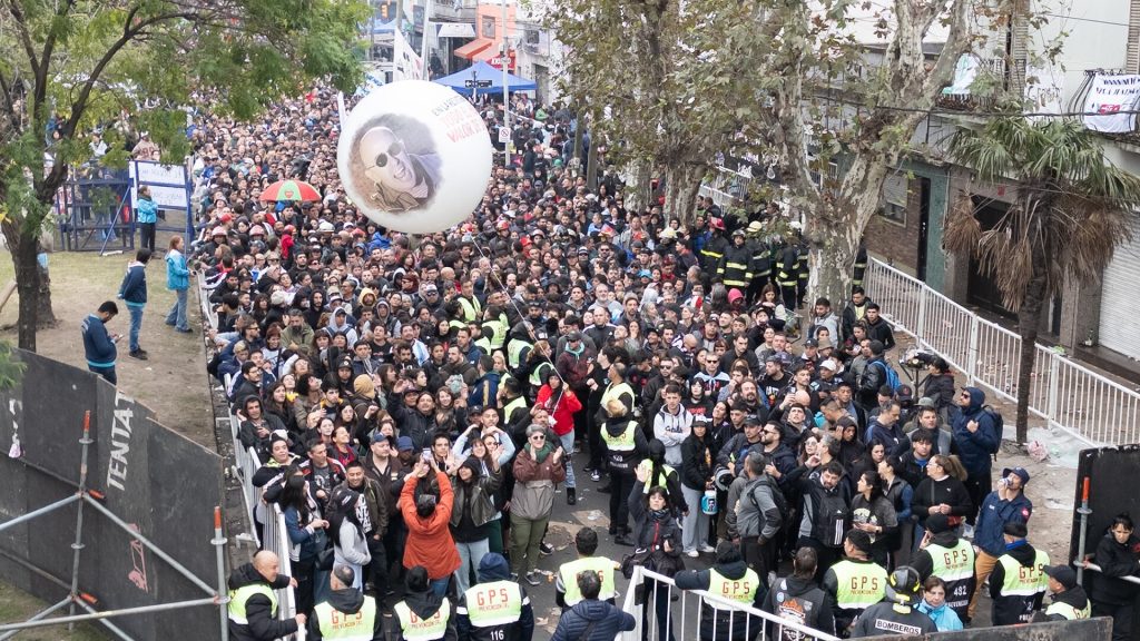El “dolor dulce” de cientos de miles de personas en la despedida del ...