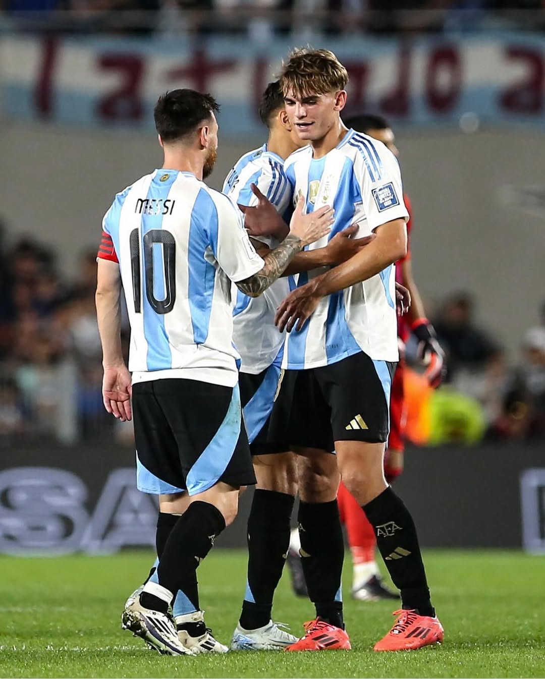 Nació en España, pero decidió jugar para Argentina: por qué Nico Paz ...